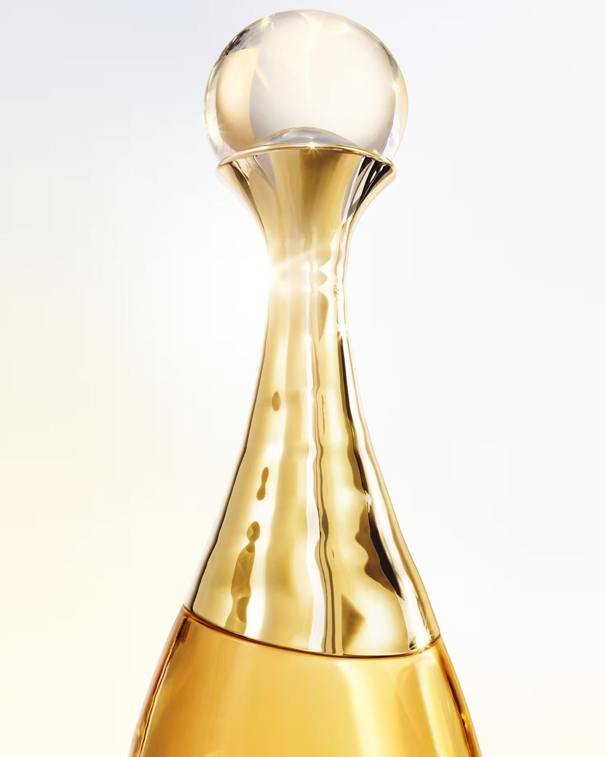 Unveiling the Radiant Elegance of Dior J'adore L'Or: A Majestic ...